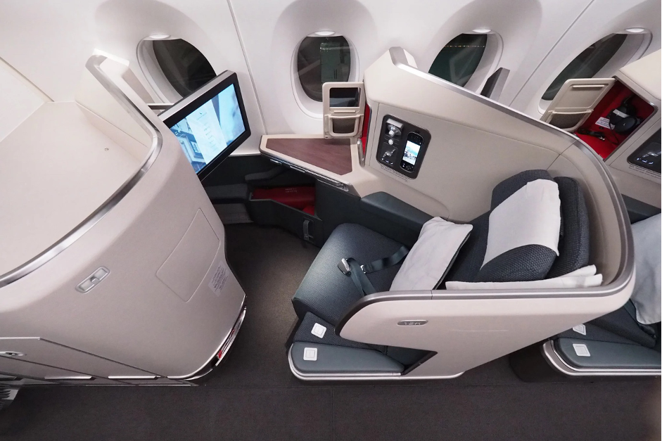 Flying with Elegance: A Complete Review of Cathay Pacific Business ...